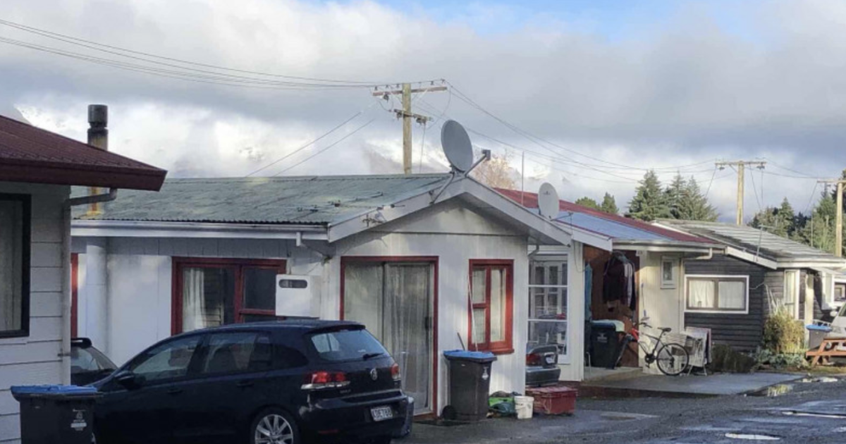 What's going on with the controversial Lakeview development? | Crux