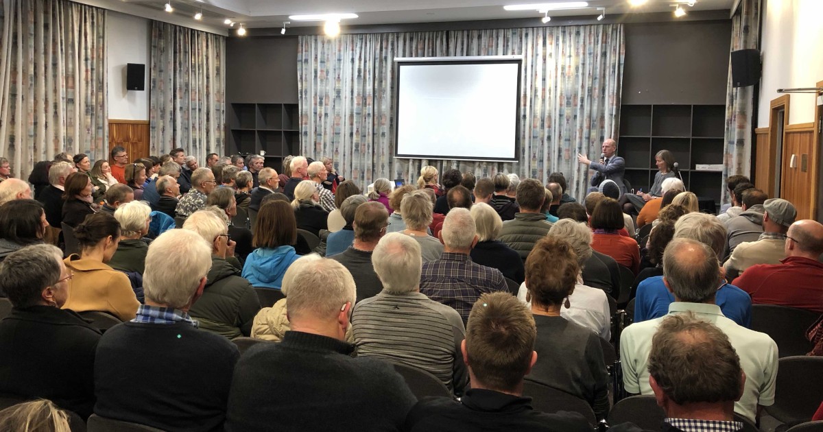 Wanaka embraces the spirit of true People Power | Crux