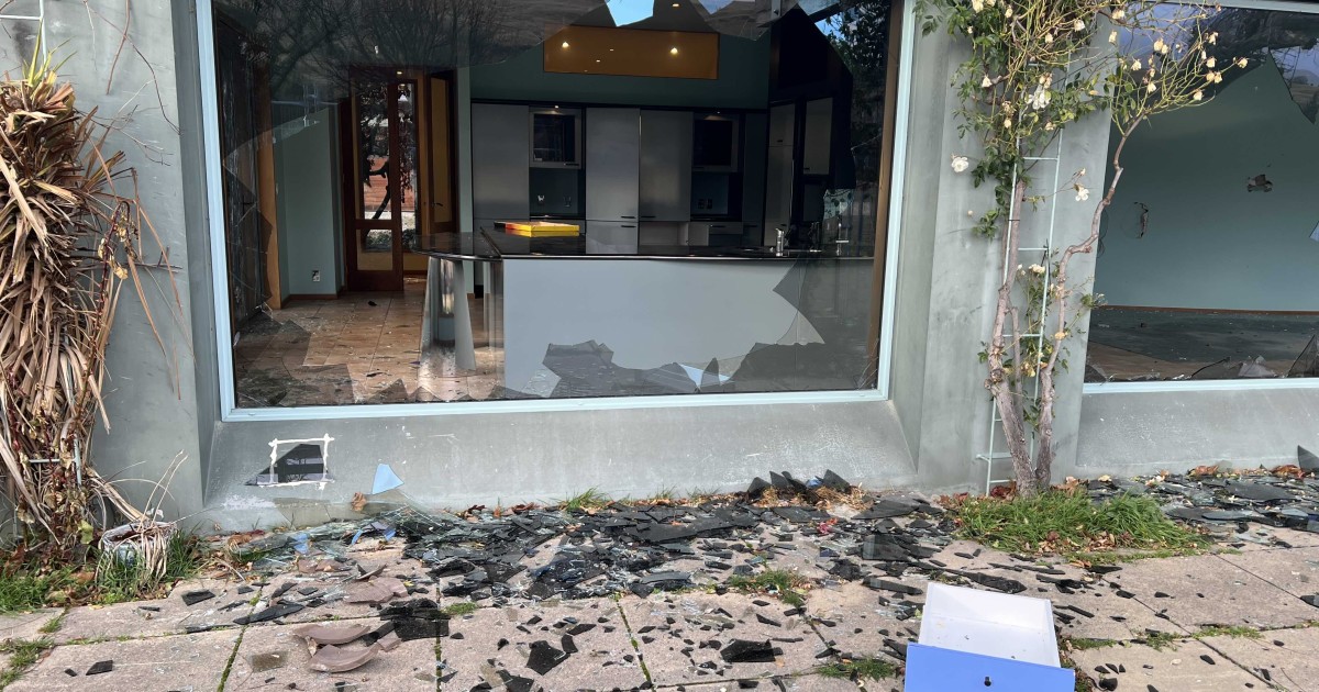 Council's toxic house vandalised - with power still on | Crux