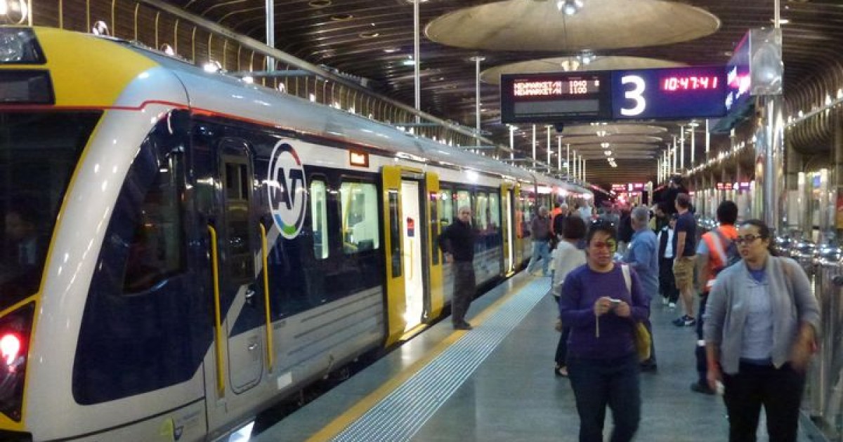 Hamilton-Auckland commuter train likely to get go ahead today | Crux